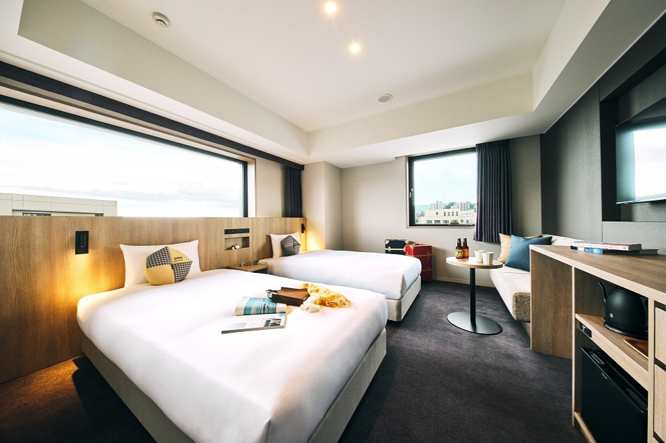 【星野リゾートで過ごす休日】ANA・AIRDOで行く！各ホテルうれしい宿泊特典＆函館～札幌間のJR片道特急きっぷ＆朝食付！「OMO（おも ...