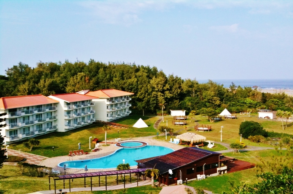 【スーパーサマーセール2025】＜レンタカー付＞Peach直行便利用！スイーツクーポンまたは特産品セットのどちらか選べる特典＆マングローブ ...