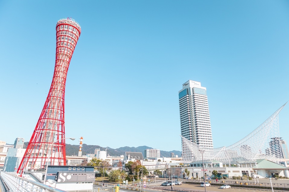 ＜9月出発売り尽くし！＞【オンライン予約限定】Peachで行く！朝出発・夜帰着！＜空港やお土産店で使える500円分利用券付♪＞関西人気3都市の ...