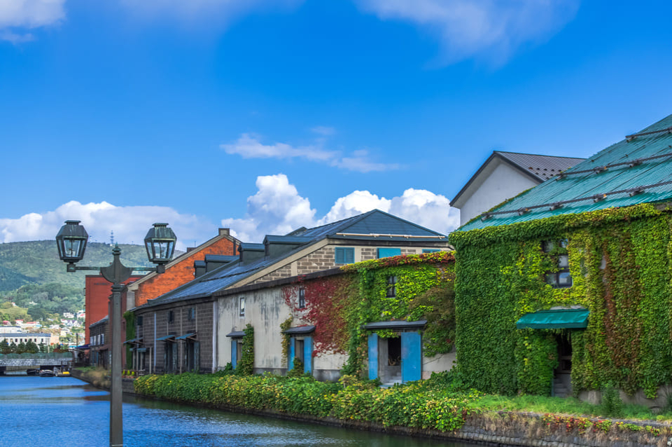 福岡発 ANA・AIRDOで行く！観光もグルメも満喫♪6つのご当地グルメ食べ歩きクーポン＆約3000円相当の5つのシアワセ付！ 札幌・小樽 ...